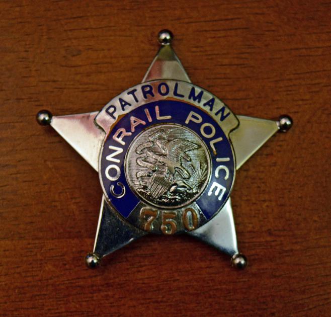 CR Police Uniform Star | Conrail Photo Archive