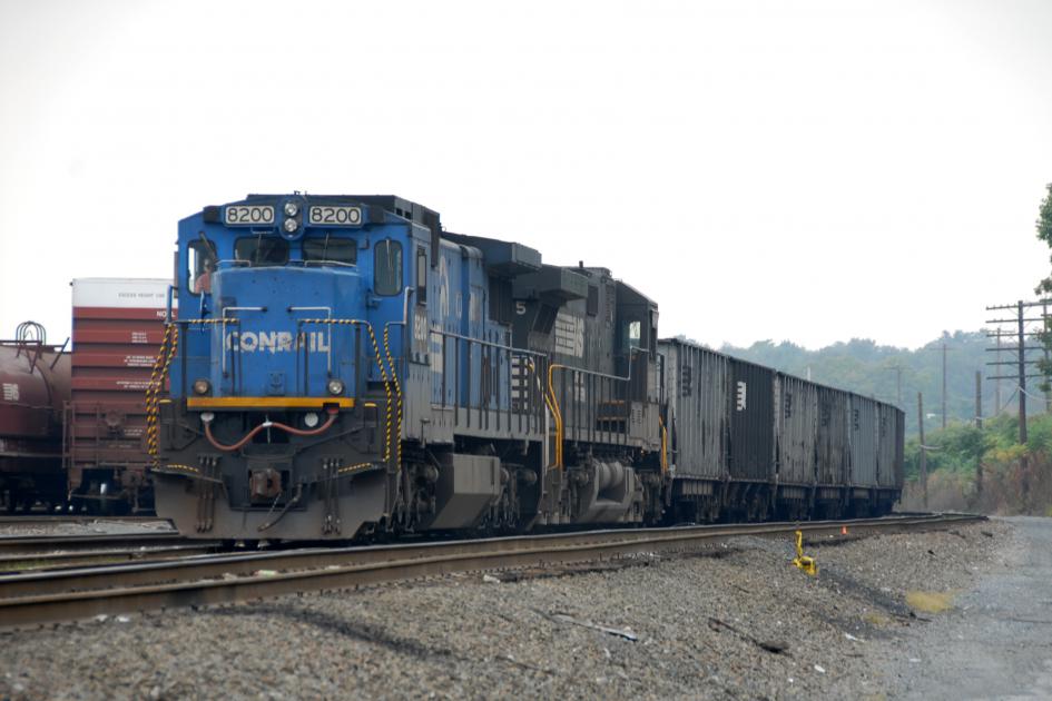 NS 8200 Enola Yard | Conrail Photo Archive