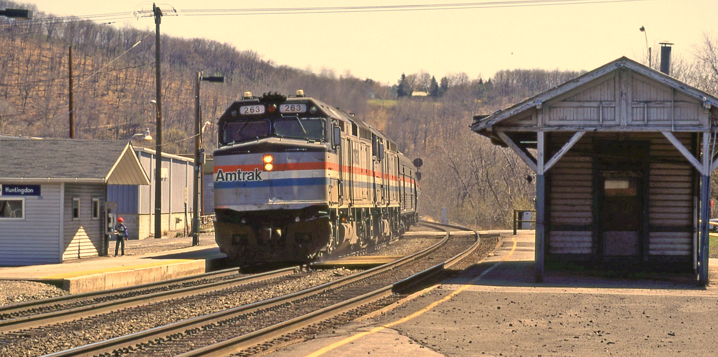 AMTK 263 Huntingdon PA | Conrail Photo Archive