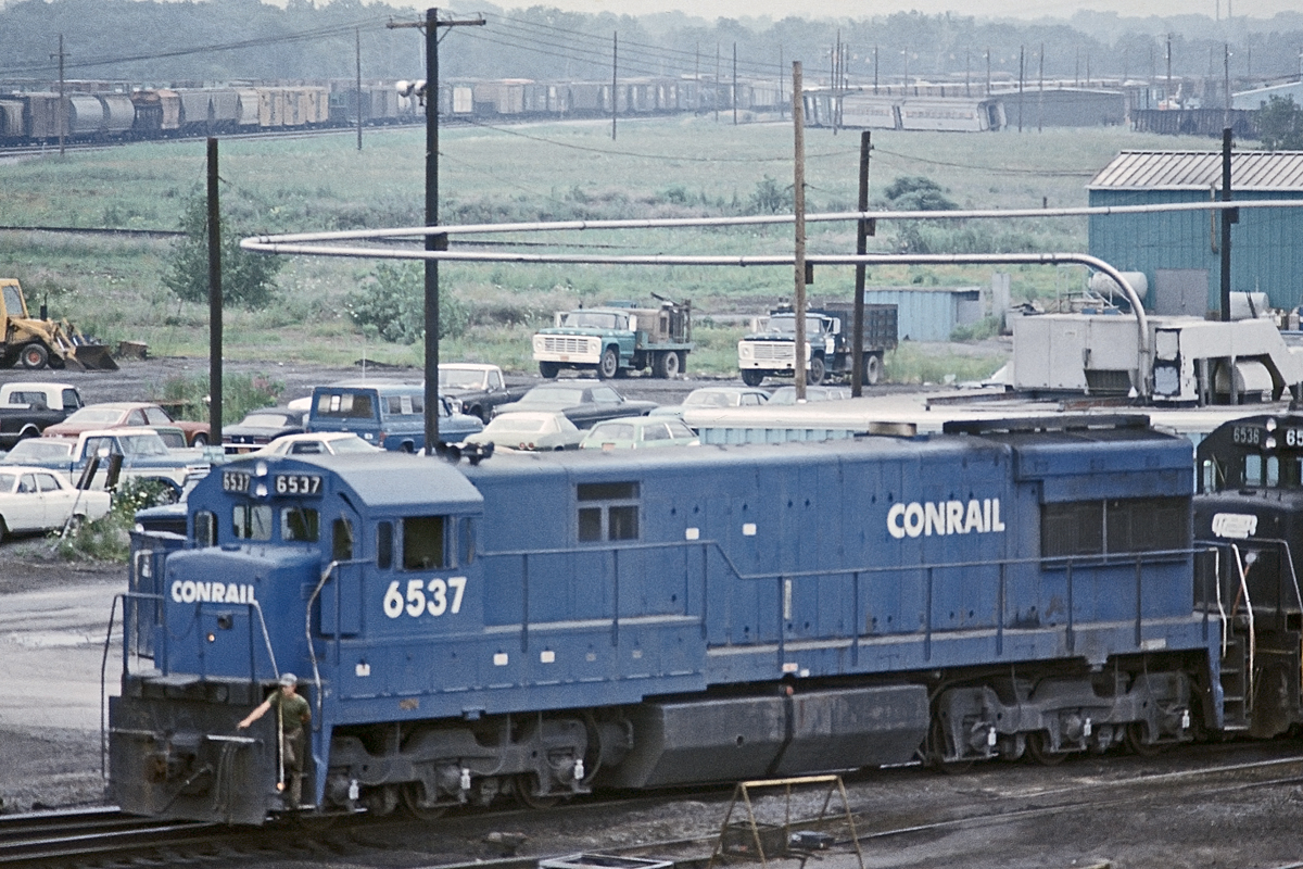 CR 6537 at Selkirk in July 1977 | Conrail Photo Archive