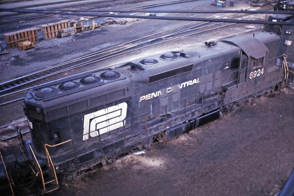 EMD SD9 | Conrail Photo Archive