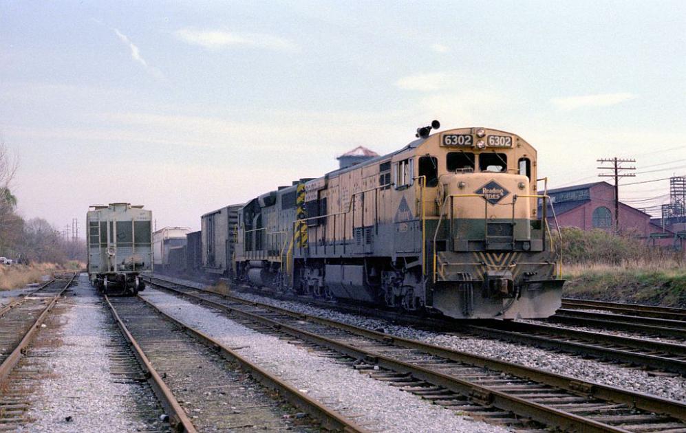 CR 6581 Reading, PA 11-23-1975 | Conrail Photo Archive