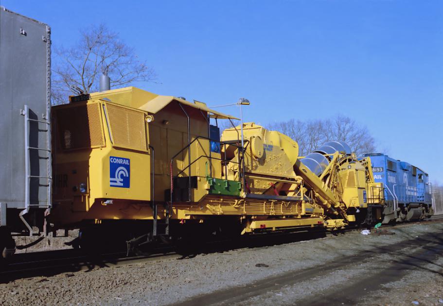 CR BU 300 on SPL223 at Charlton, MA on 3/17/88 | Conrail Photo Archive