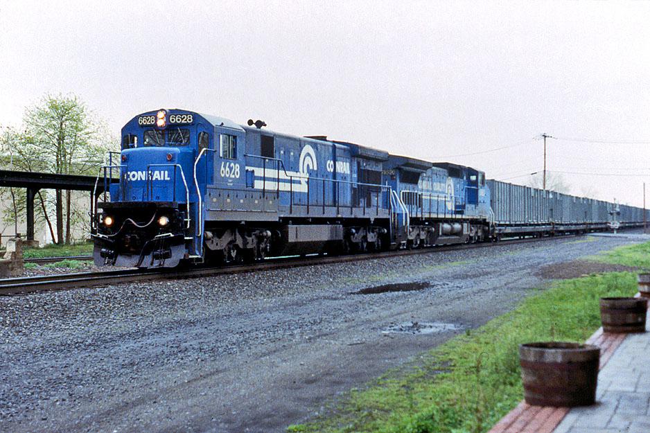 CR 6628 Ridgefield Park, NJ 4-1998 | Conrail Photo Archive