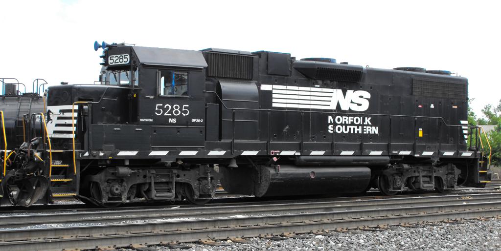 NS 5285 (CR 8084) | Conrail Photo Archive