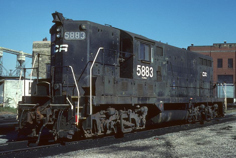 CR 5883 GP7 Collinwood 11-79 | Conrail Photo Archive