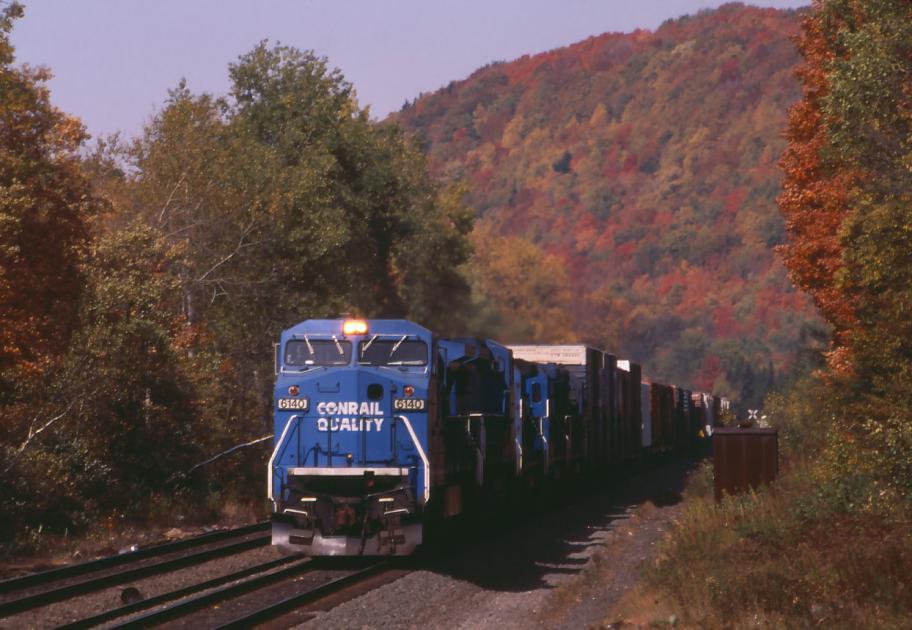 An autumnal day on the B&A...10/8/93. (18) | Conrail Photo Archive