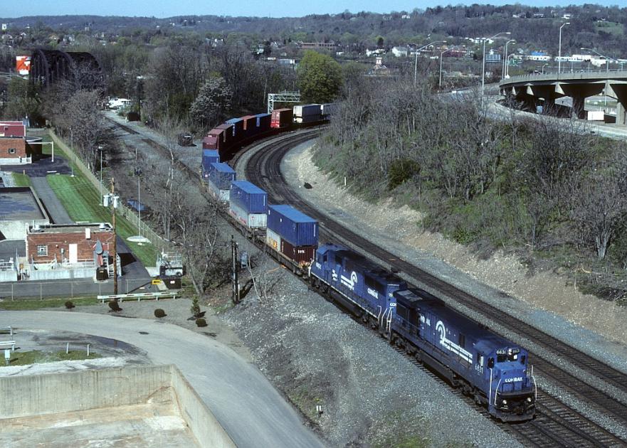 CR 6631 GE C36-7 Rochester 04-99 | Conrail Photo Archive