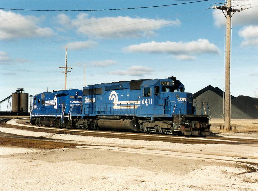 CR 6411 SD40-2 at Conrail's Ashtabula Harbor Ohio Yard | Conrail Photo Archive