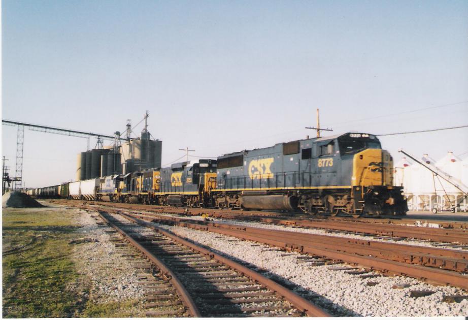 CSXT 8773(ex CR 5543) on Q635 at Upper Sandusky, OH | Conrail Photo Archive