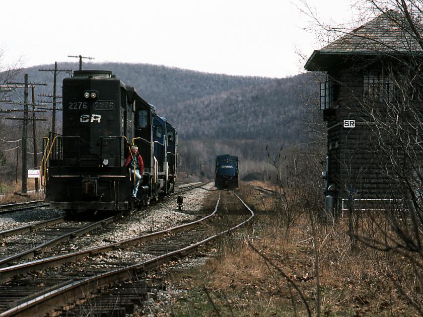 CR 2276 Oakland, PA 4/13/1979 | Conrail Photo Archive