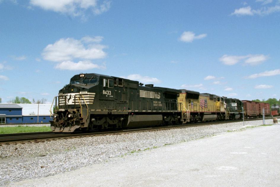 NS 8433 (CR 6254) | Conrail Photo Archive