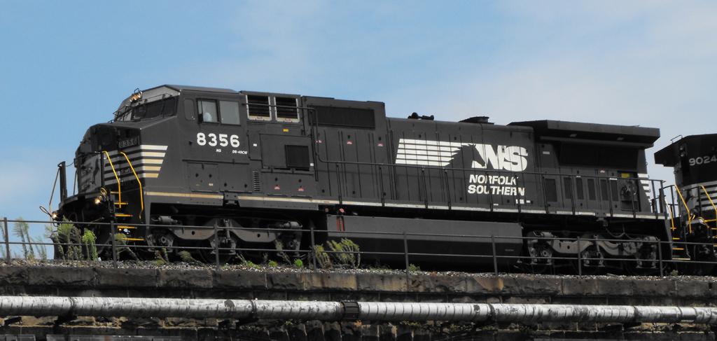 NS 8356 (CR 6120) | Conrail Photo Archive