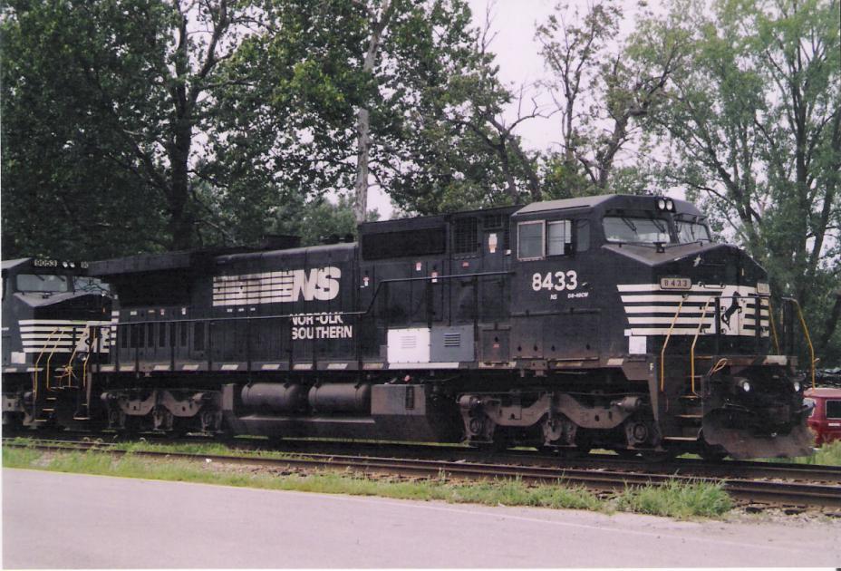 NS 8433(ex CR 6254) at New Haven, IN | Conrail Photo Archive