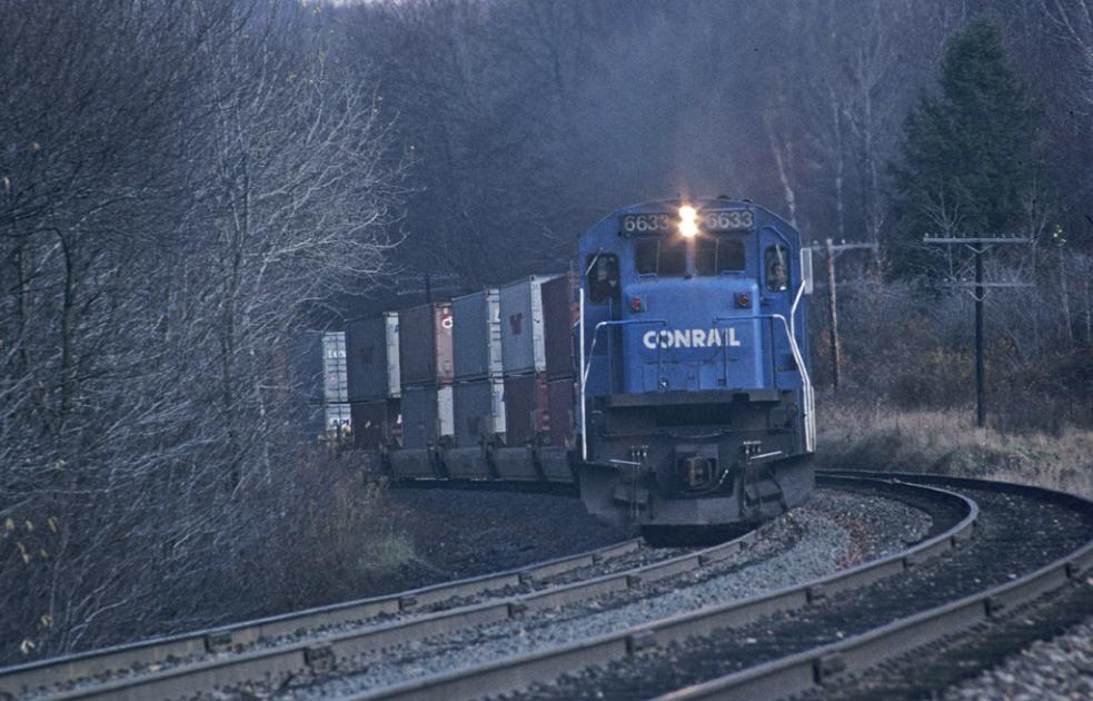 CR 6633 Narrowsburg, PA 11/89 | Conrail Photo Archive