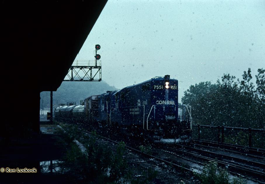 CR 7551 at Easton, PA 10-10-79 | Conrail Photo Archive