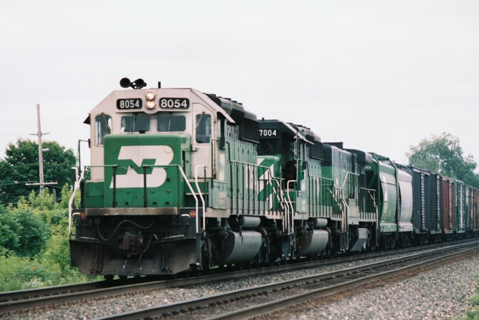 BN 8054 New Carlisle, IN 07-01-1993 | Conrail Photo Archive