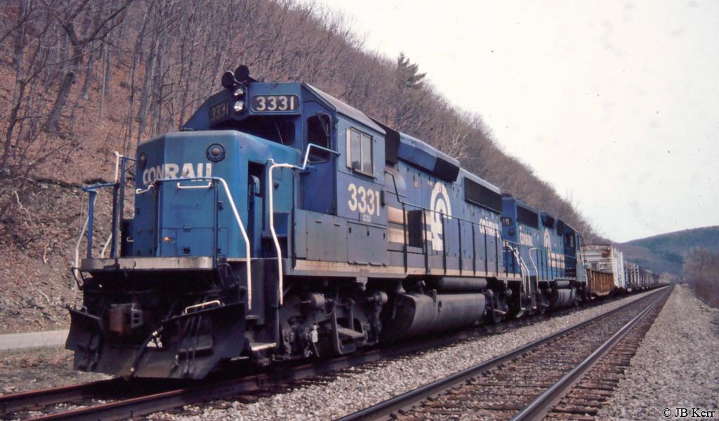 CR 3331 at Adrian, NY, April 1995 | Conrail Photo Archive