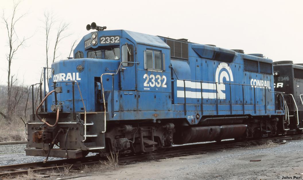 CR 2332 Rutherford, PA 4-22-1984 | Conrail Photo Archive