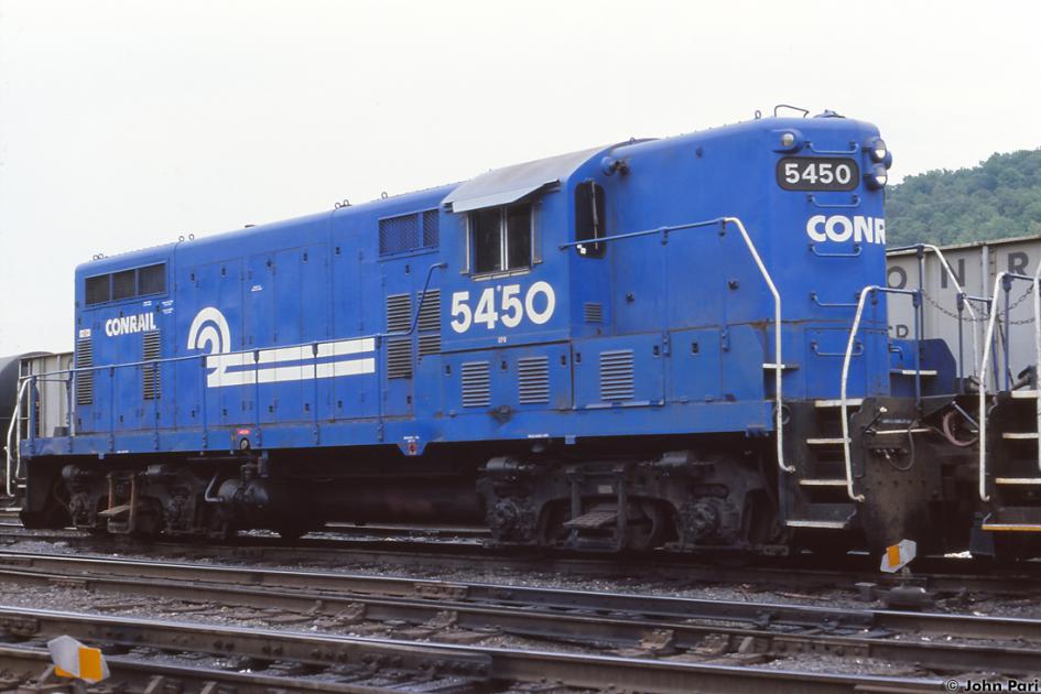 CR 5450 - GP8 at Allentown, PA | Conrail Photo Archive