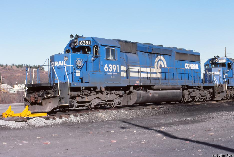 CR 6391 - SD40-2 at Clearfield, PA | Conrail Photo Archive