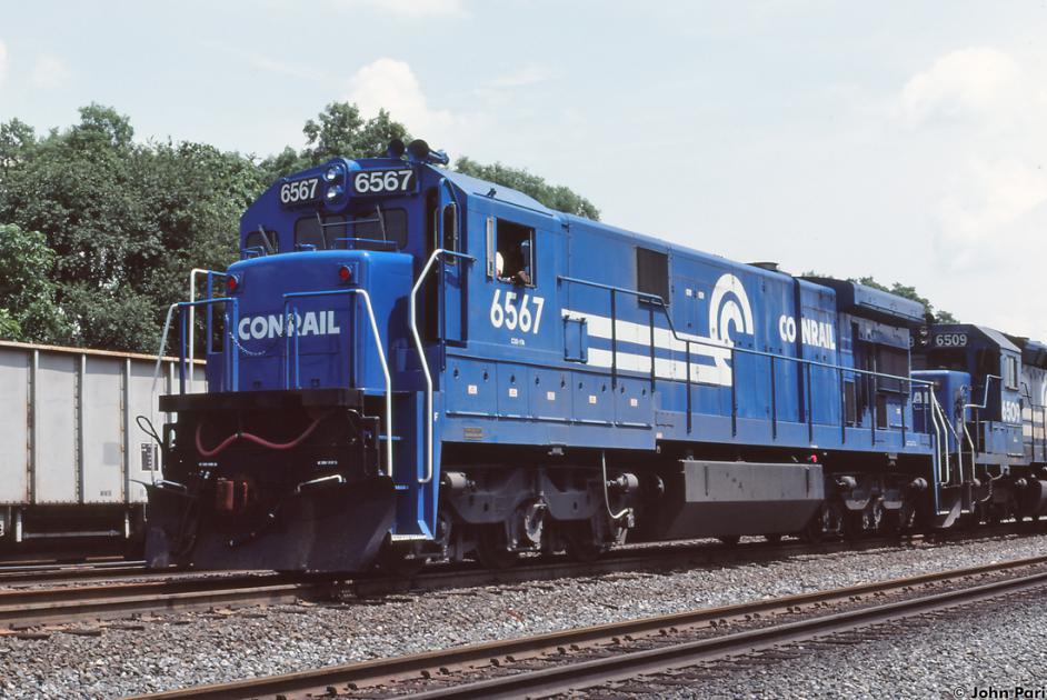 CR 6567 - C30-7A at Rutherford, PA | Conrail Photo Archive