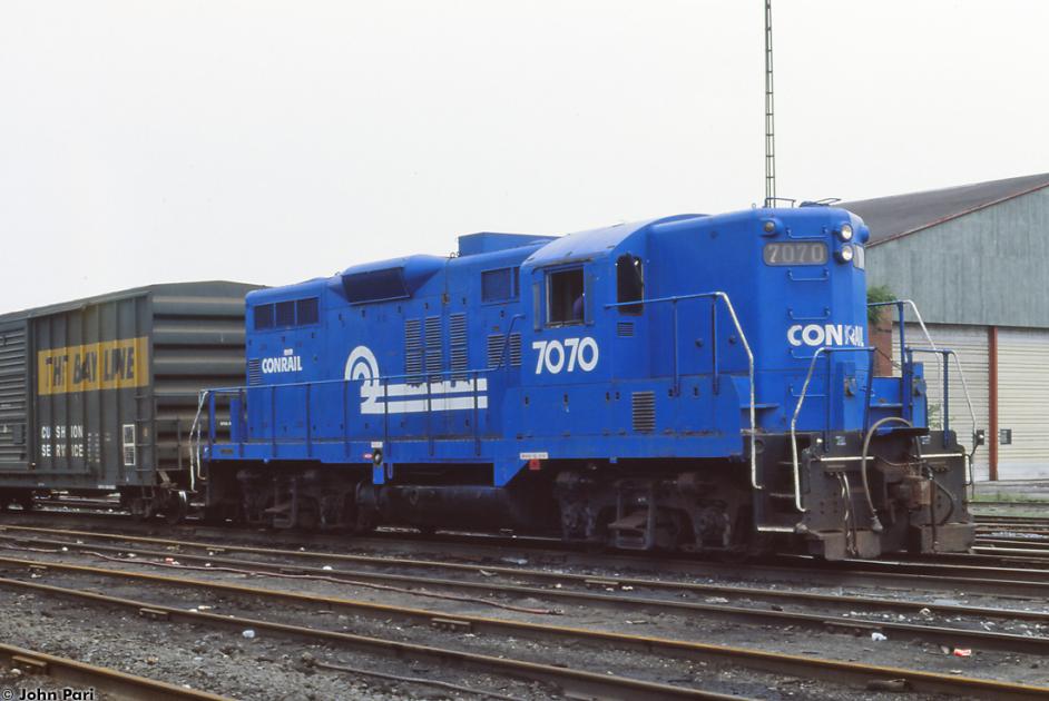 CR 7070 - GP9 at Rutherford, PA | Conrail Photo Archive