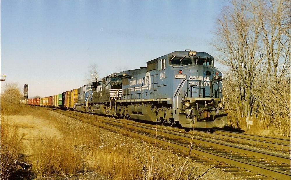 CR 6140 on NSSE at CP Green | Conrail Photo Archive