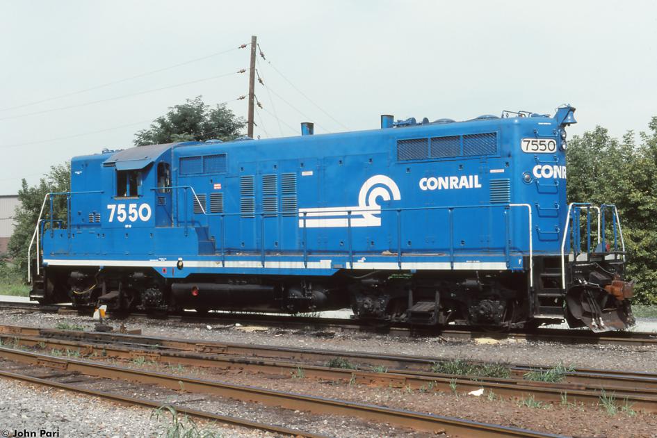 CR 7550 - GP10 at Shiremanstown, PA | Conrail Photo Archive
