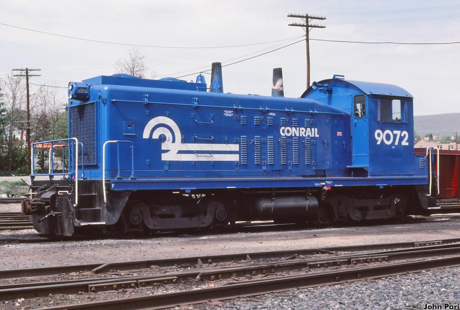 CR 9072 - SW7 at Hollidaysburg, PA | Conrail Photo Archive