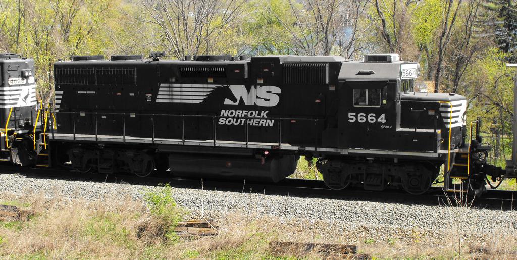 NS 5664 (CR 7736) | Conrail Photo Archive