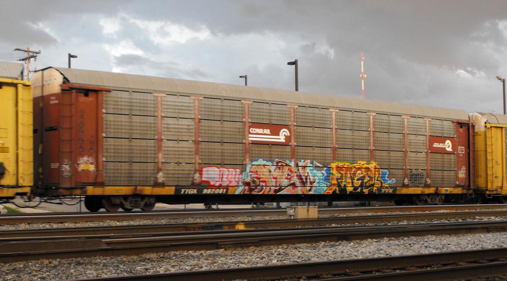 TTGX 982081-Rack class ML2L | Conrail Photo Archive