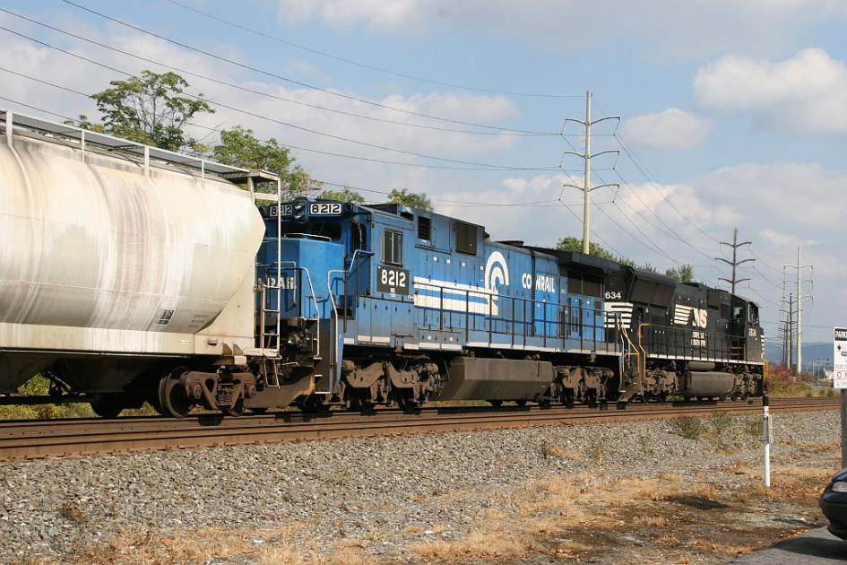 NS 8212 (CR 6021) | Conrail Photo Archive