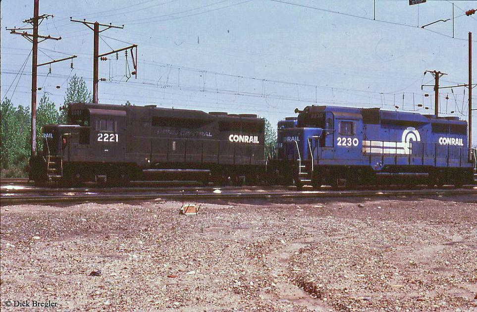 CR 2221 and CR 2230 Morrisville, PA 1981 | Conrail Photo Archive