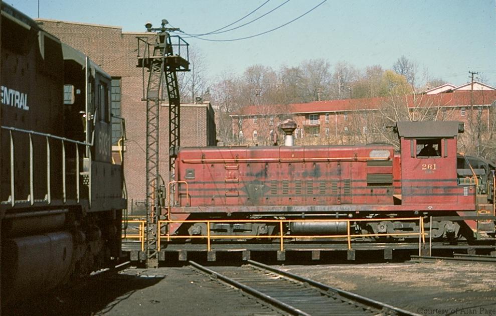 CR 8675 ex-LV Bethlehem, PA 4-9-1977 | Conrail Photo Archive