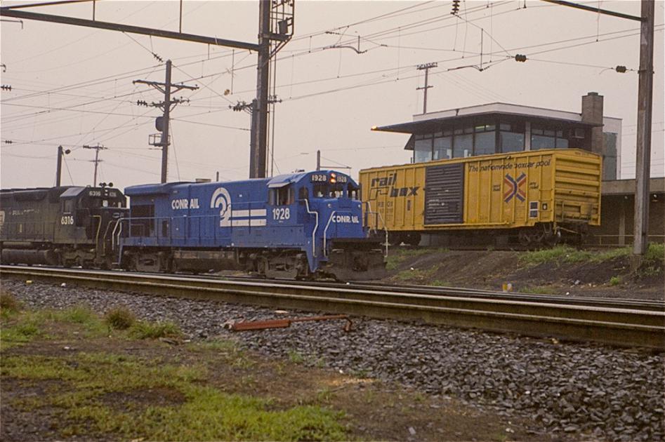 CR 1928 Morrisville, PA 6-14-1980 | Conrail Photo Archive