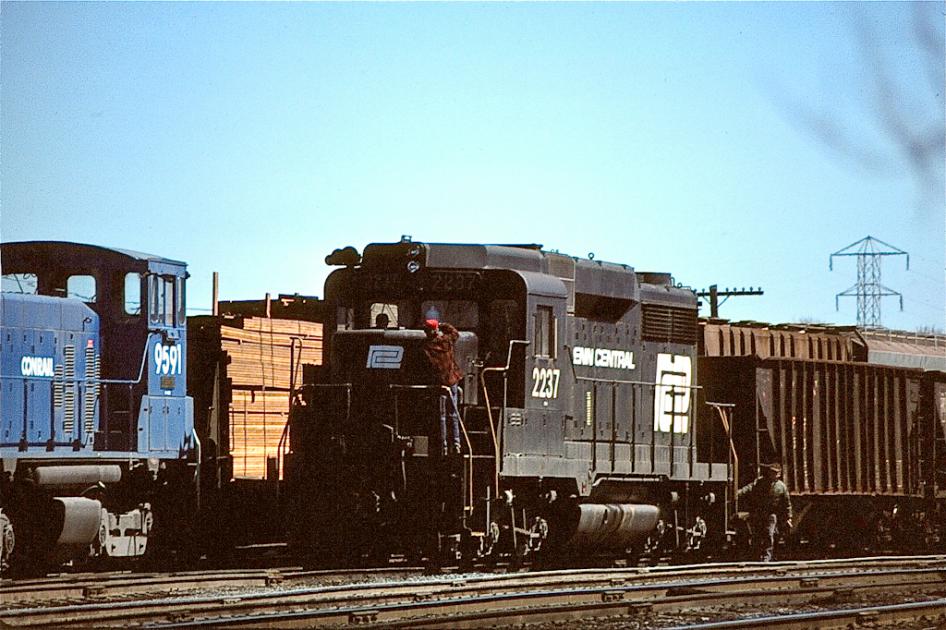 CR 2237 King of Prussia, PA 3-26-1977 | Conrail Photo Archive
