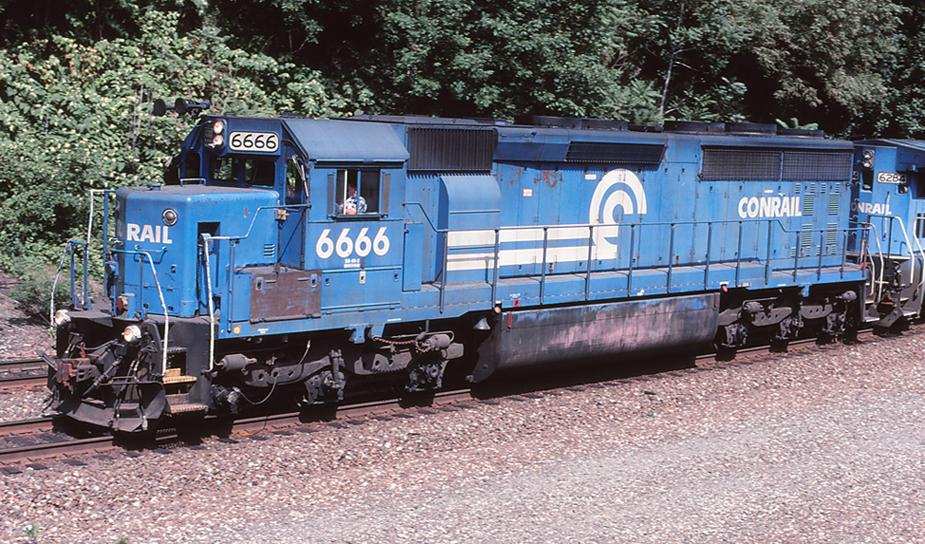 CR 6666 on MAIL-9 at Johnstown, PA 8/20/98 | Conrail Photo Archive