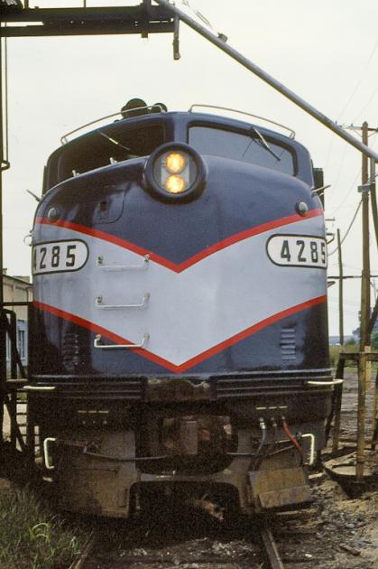 NJT 4285 ex-PC 4325 South Amboy, NJ 8-17-1979 | Conrail Photo Archive