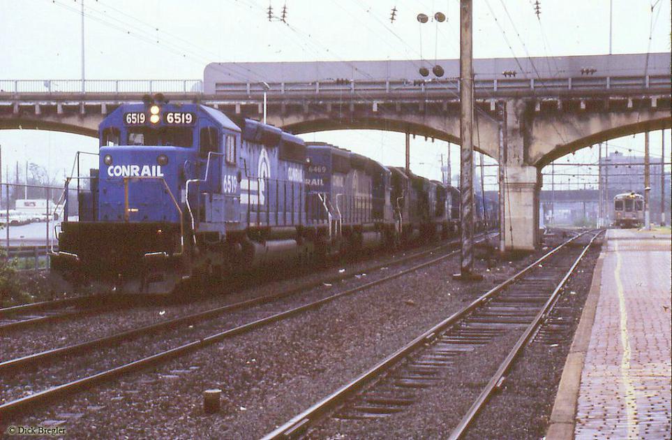 CR 6519 at Harrisburg, PA Station, 1983 | Conrail Photo Archive