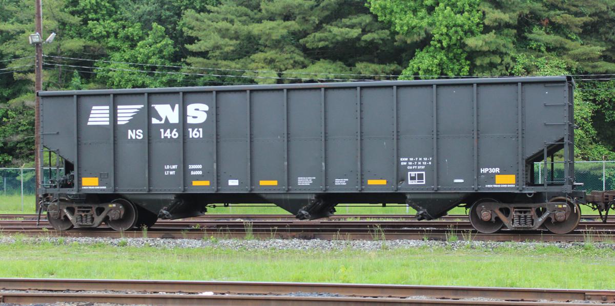 NS 146161-NS Class HP30R (H2C) | Conrail Photo Archive