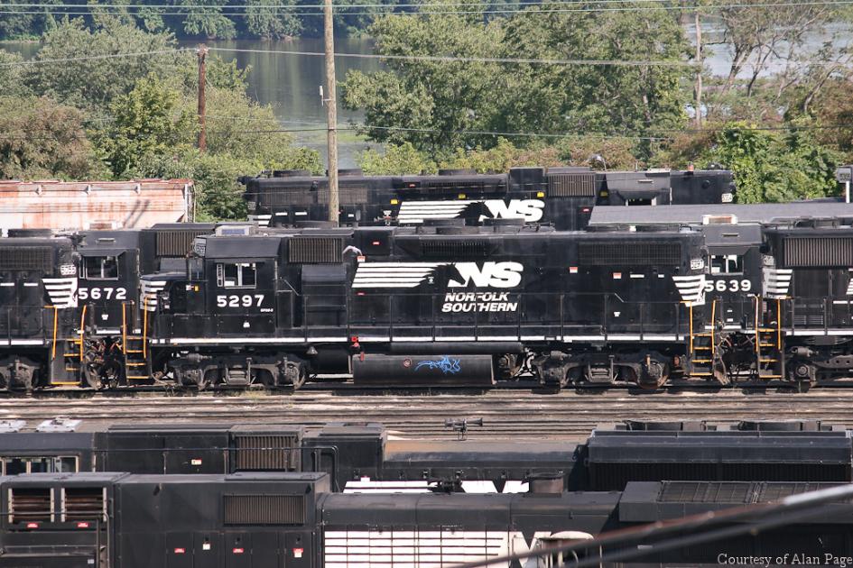 NS 5297 (CR 8105) | Conrail Photo Archive