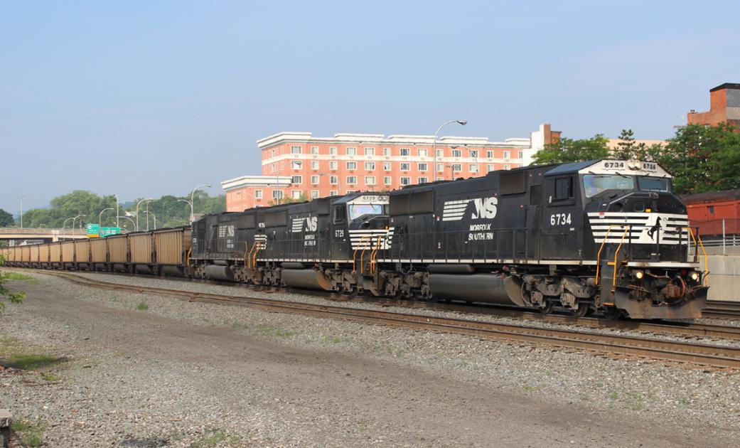NS 6734 (CR 5605) | Conrail Photo Archive