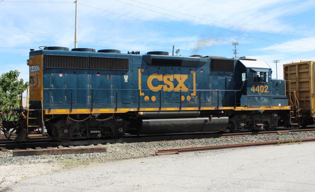 CSXT 4402 (CR 3284) | Conrail Photo Archive