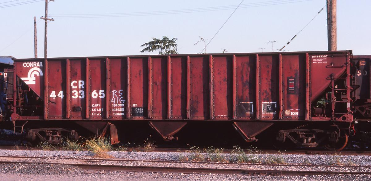 CR 443365 - Class H39 | Conrail Photo Archive