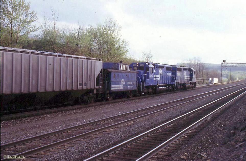 CR 6051 at Bennington Curve in 1984 | Conrail Photo Archive