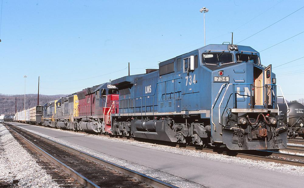 LMS 734 at Cumberland, MD 2/10/99 | Conrail Photo Archive