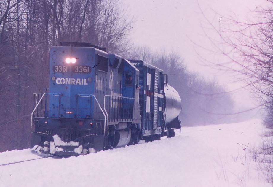 CR 3361 east WACG30 Savona 03071994 | Conrail Photo Archive