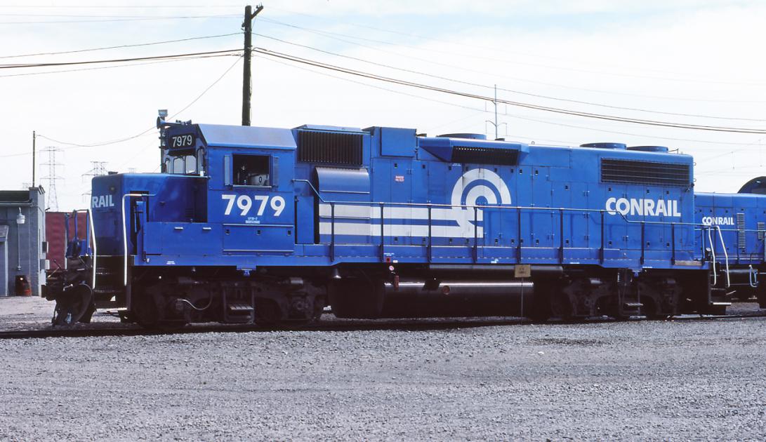 CR 7979 (GP38-2) in Edgemoor DE, 8/84 | Conrail Photo Archive
