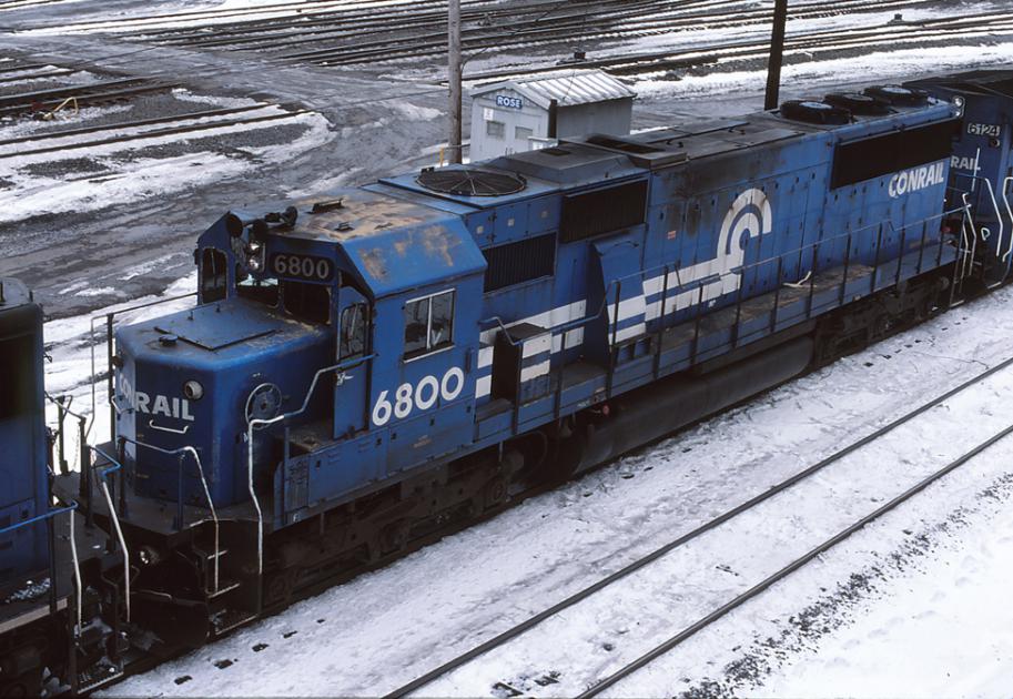 CR 6800 on PIAL-4 at Altoona, PA 3/5/99 | Conrail Photo Archive